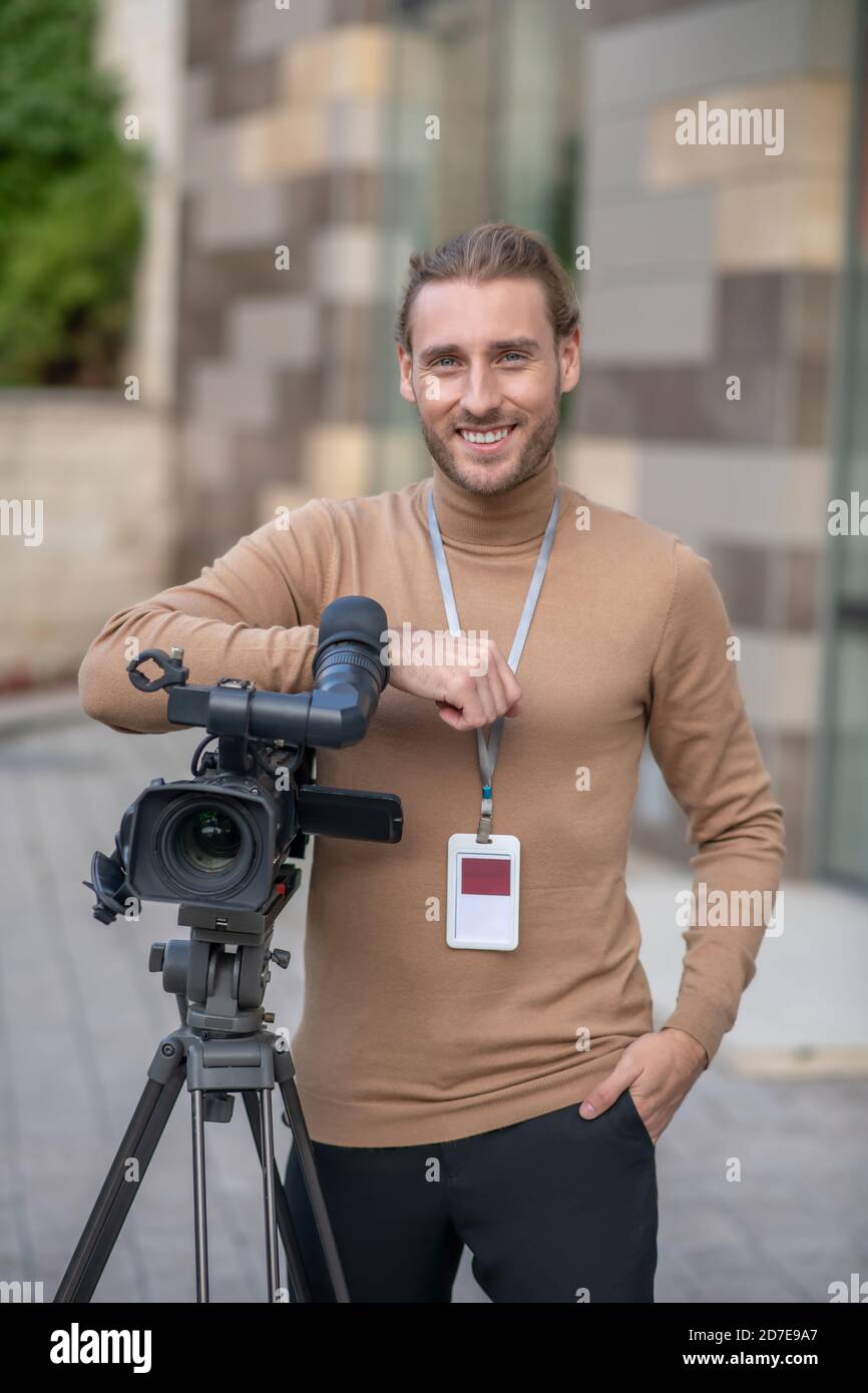 Leaning on elbow hi-res stock photography and images - Alamy