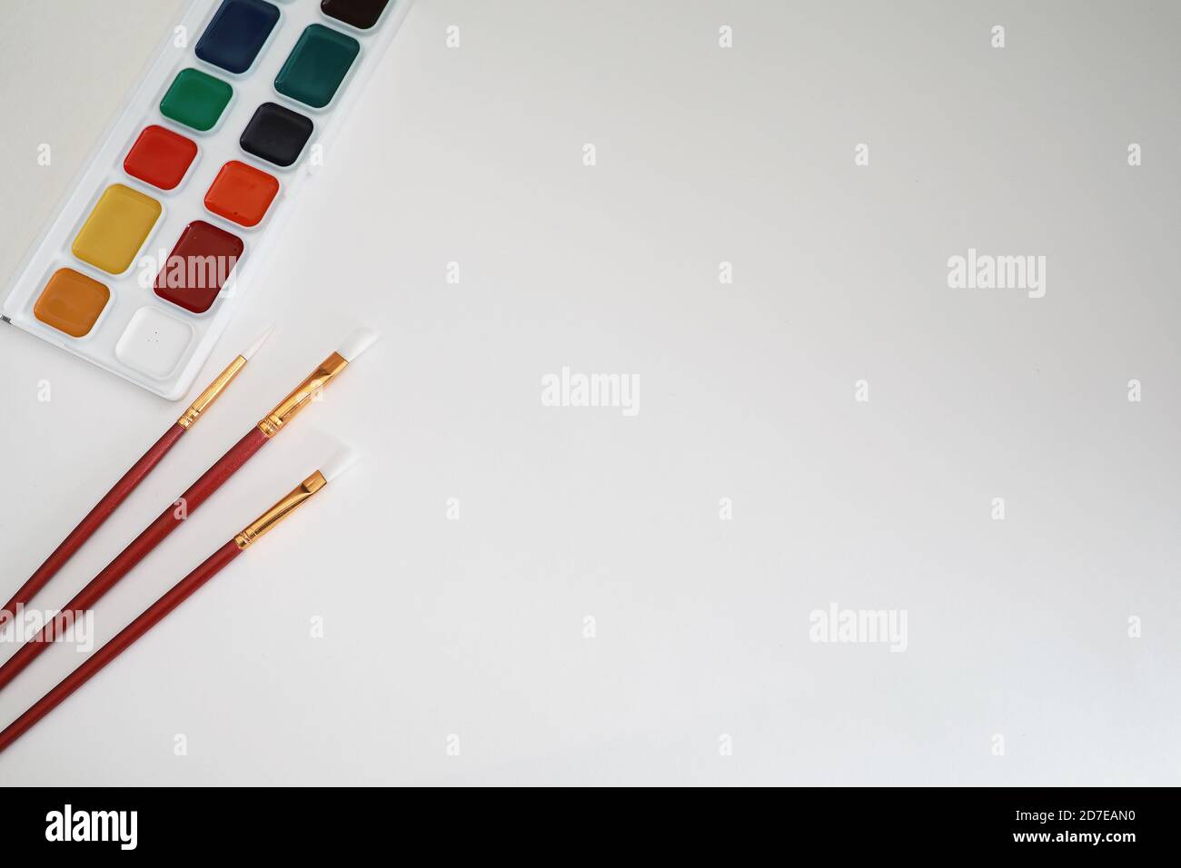 Stationery for drawing paints on a white sheet of paper Stock Photo - Alamy