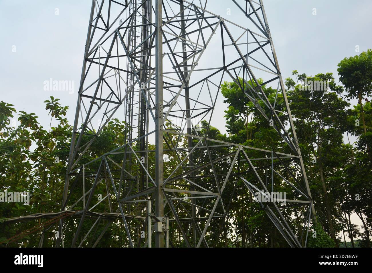 Cell phone tower india hi-res stock photography and images - Alamy