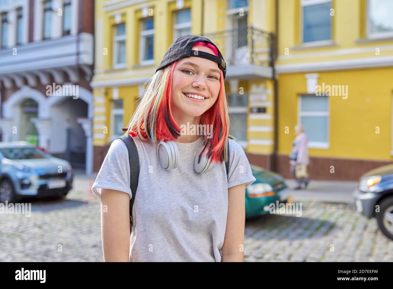 Teenager girl fashion dyed hi-res stock photography and images - Alamy
