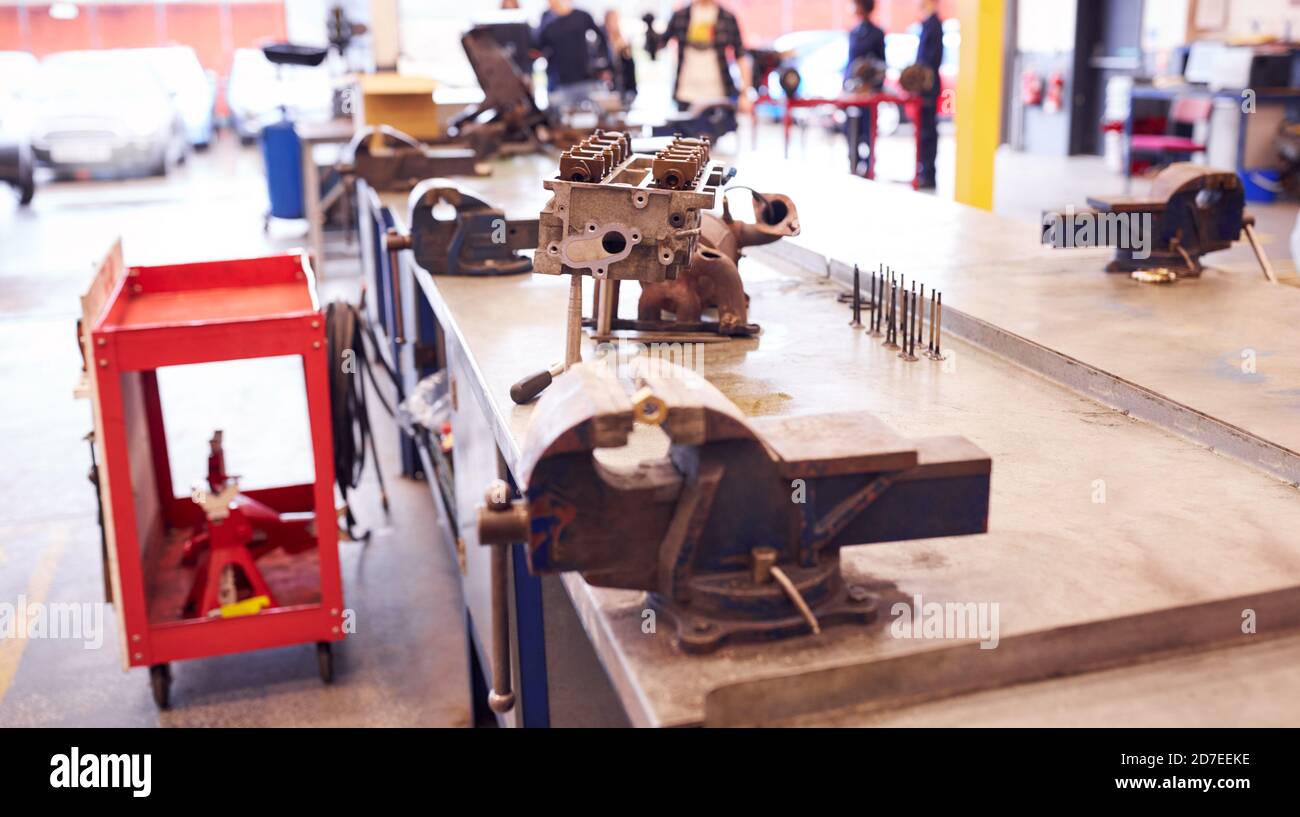 Engine block horizontal hi-res stock photography and images - Alamy