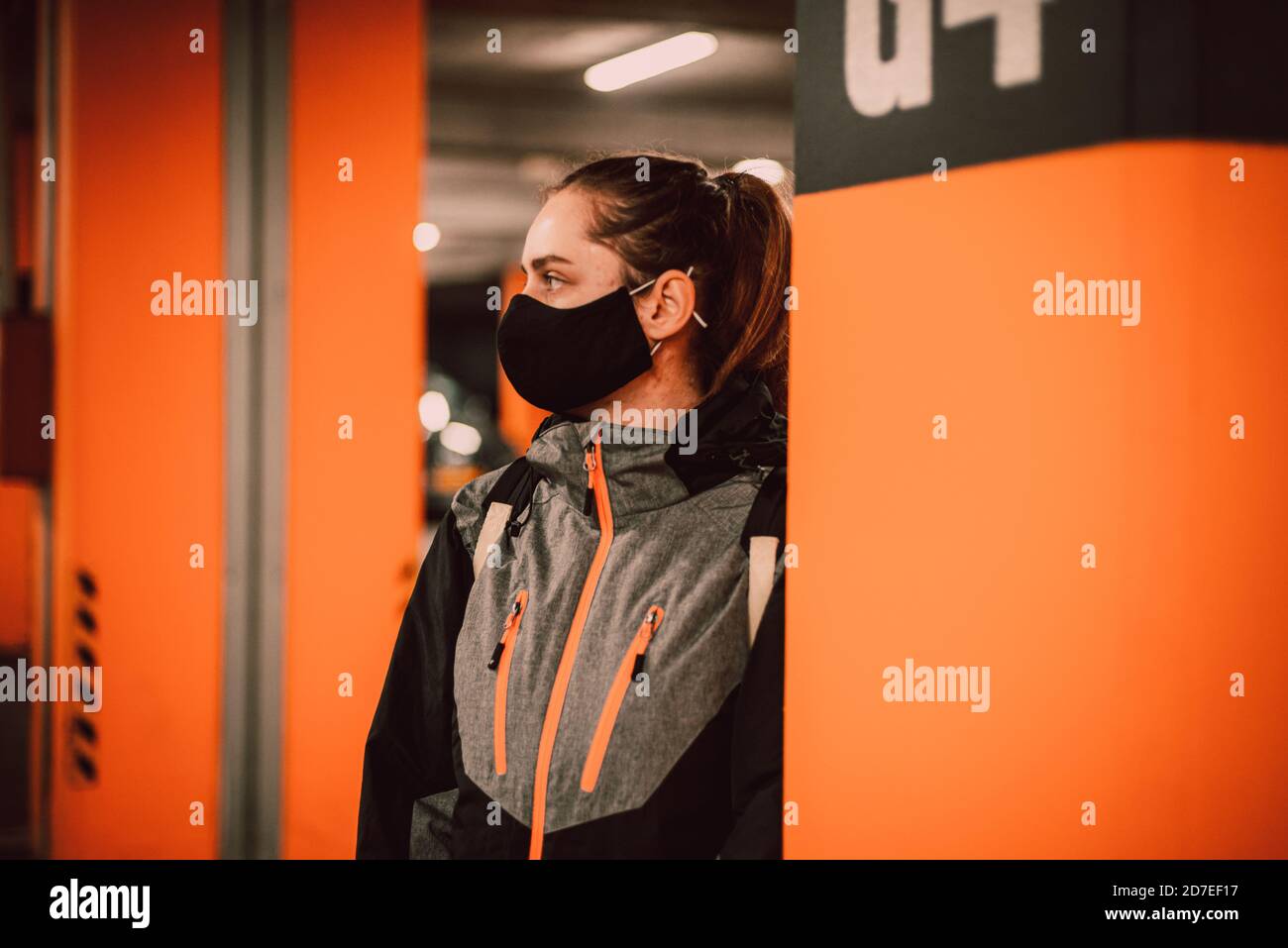 2020 2021 mask hi-res stock photography and images - Alamy