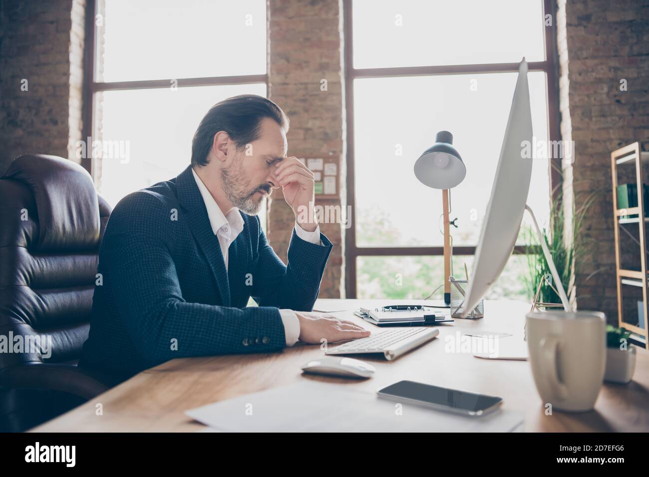Overwhelmed Man High Resolution Stock Photography and Images - Alamy