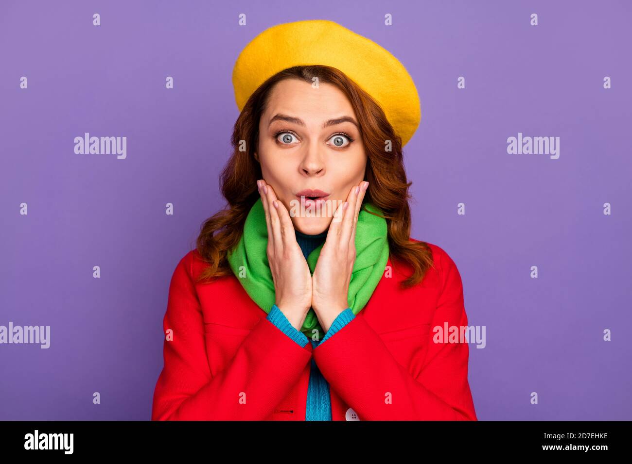 Red lips pout close up hi-res stock photography and images - Alamy