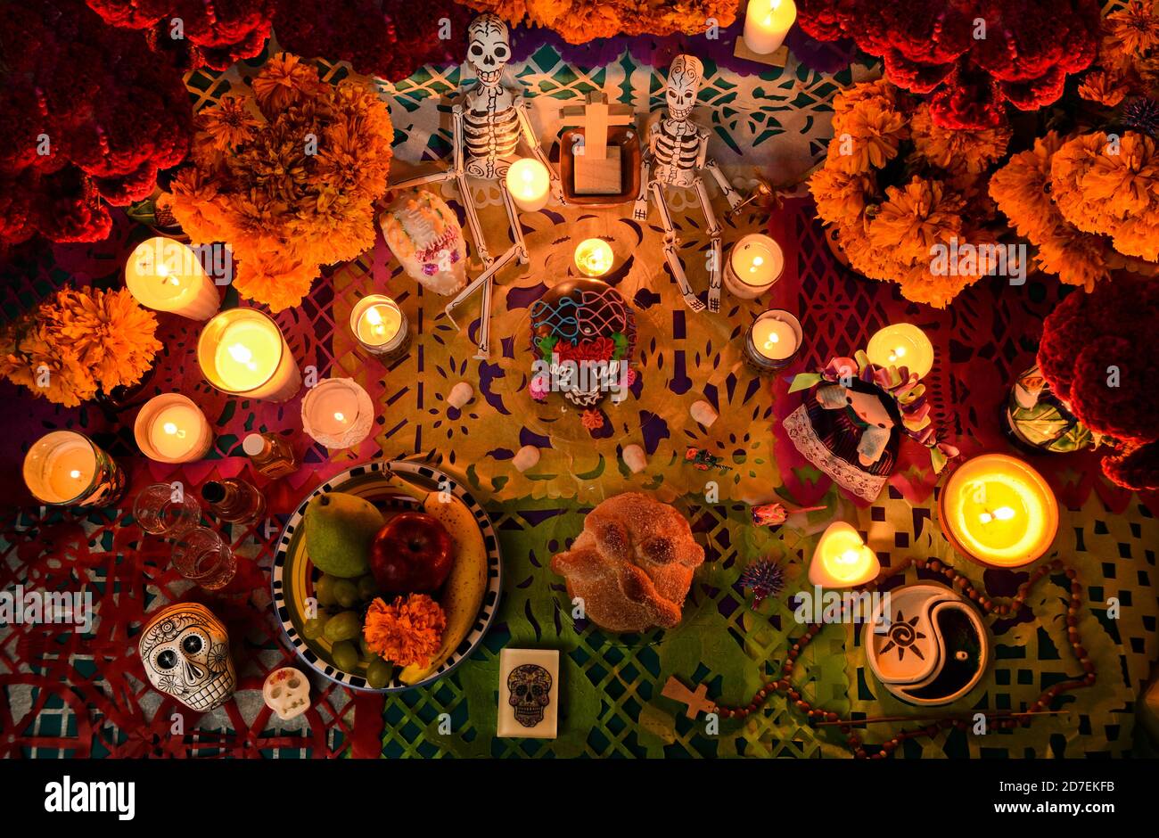 Mexican day of the dead altar at night in dim candlelight Stock Photo ...