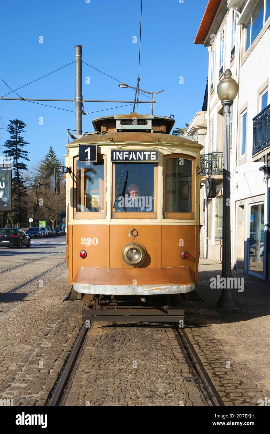 Vintage cable car in Porto Stock Photo - Alamy