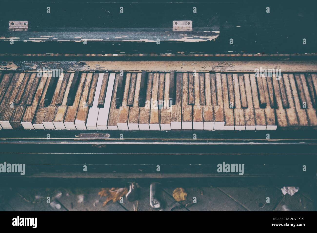 Grand piano open lid hi-res stock photography and images - Alamy