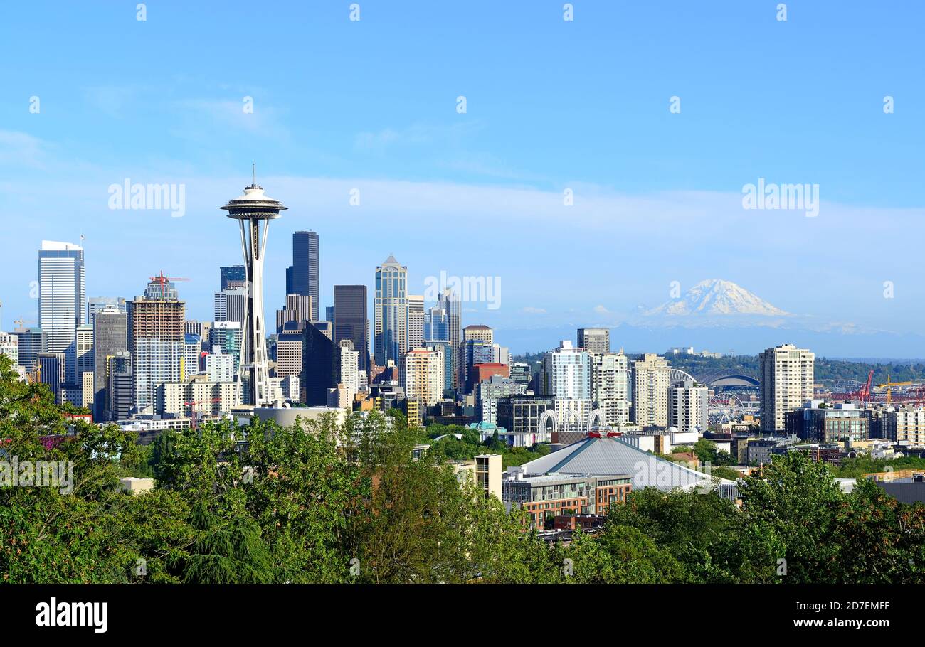Seattle stadium district hi-res stock photography and images - Alamy