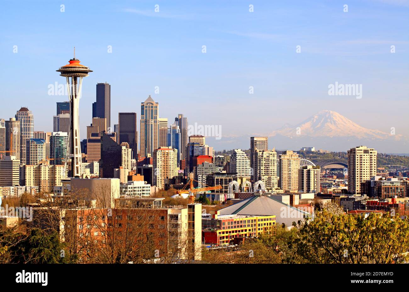 Seattle skyline set hi-res stock photography and images - Alamy
