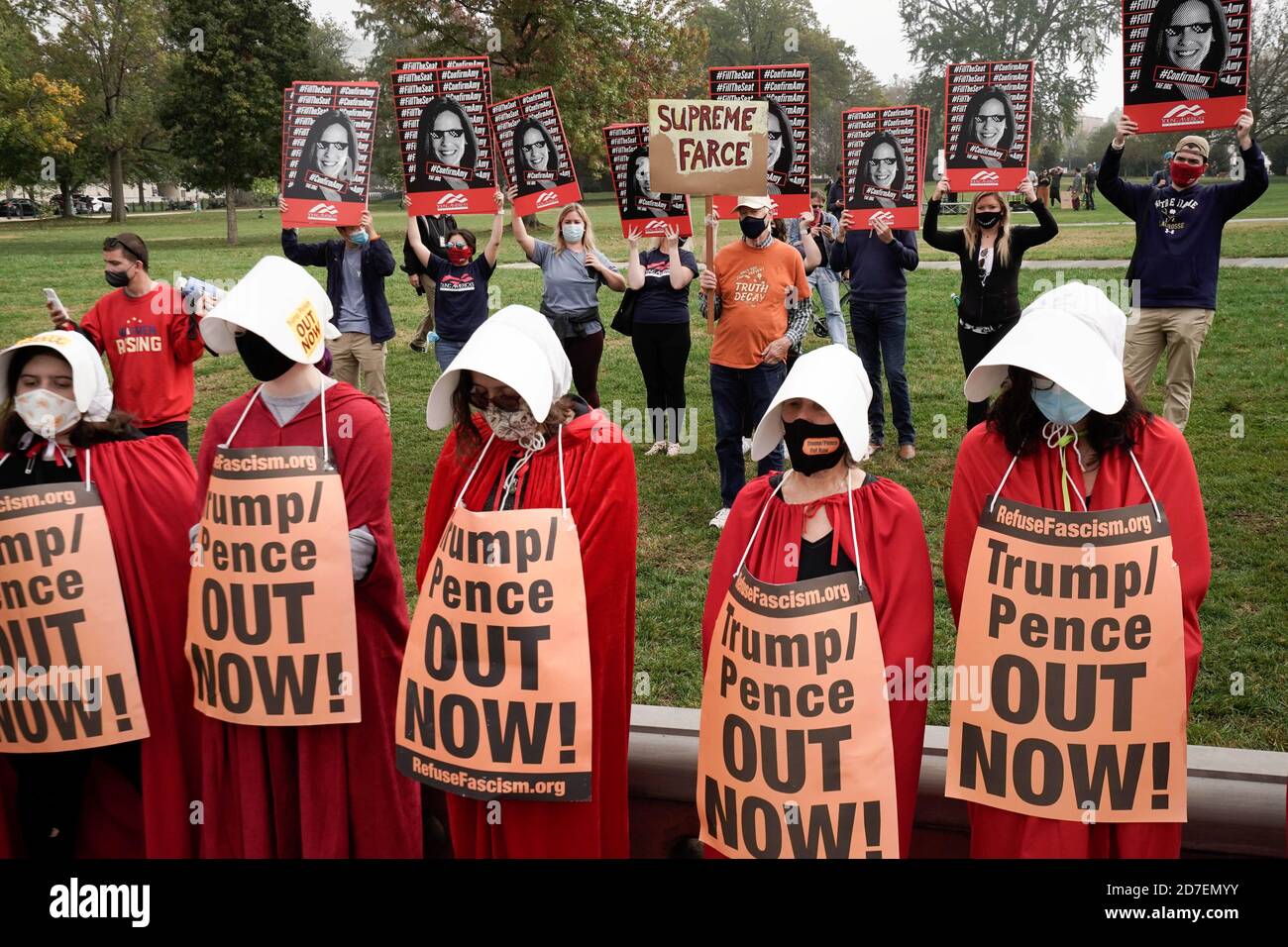 Handmaids tale protest washington hi-res stock photography and images ...