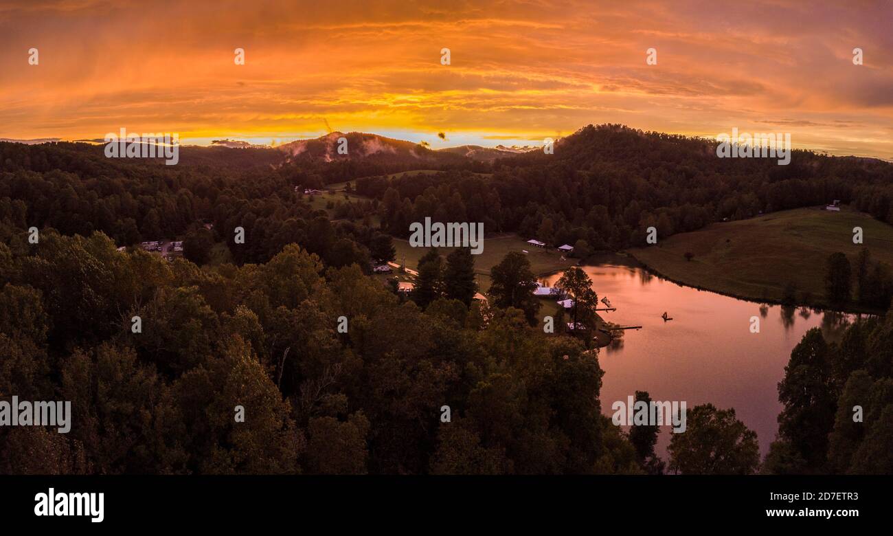 Appalachian mountains aerial hi-res stock photography and images - Alamy