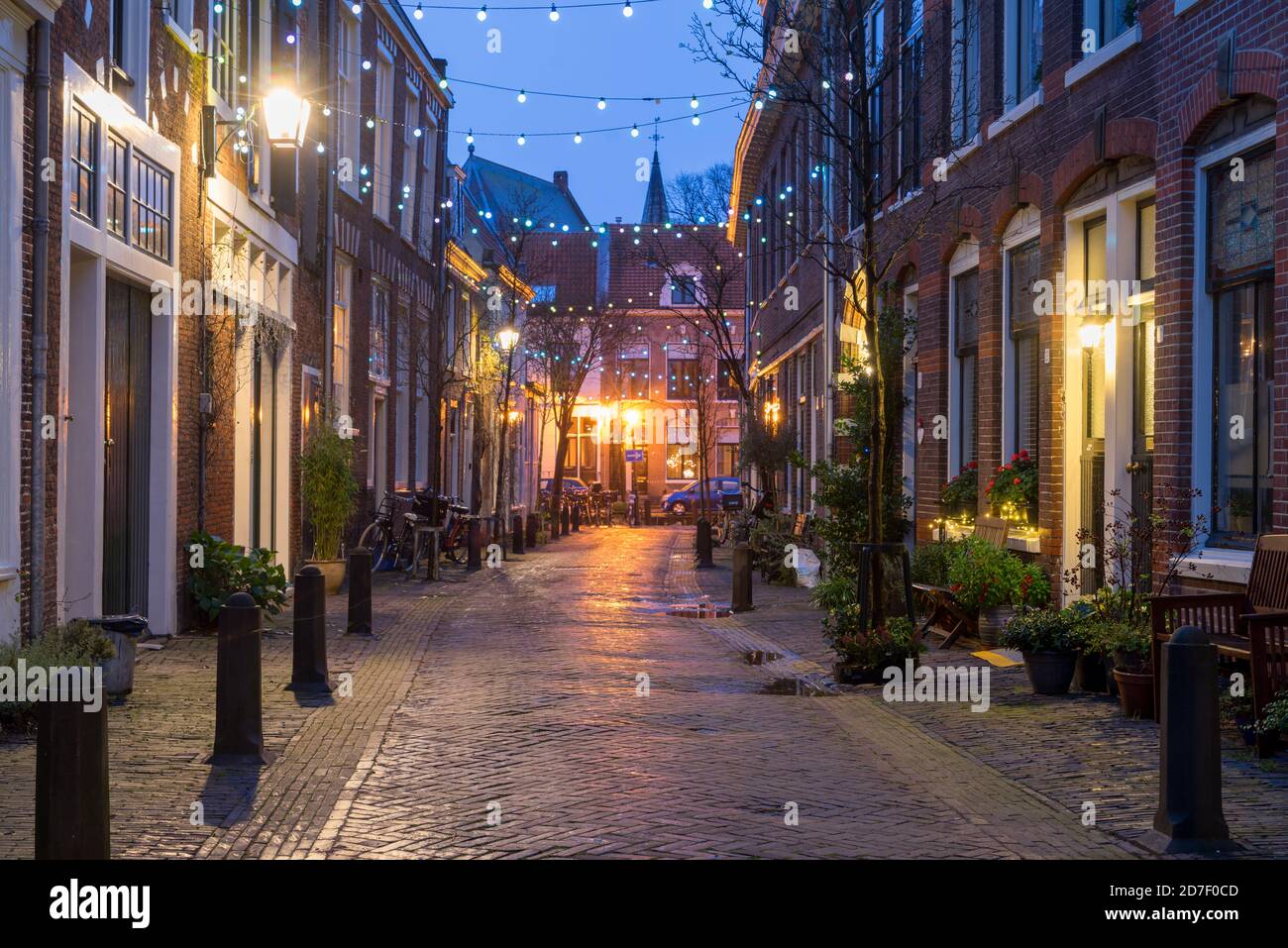 Channel netherlands blue historical hi-res stock photography and images ...