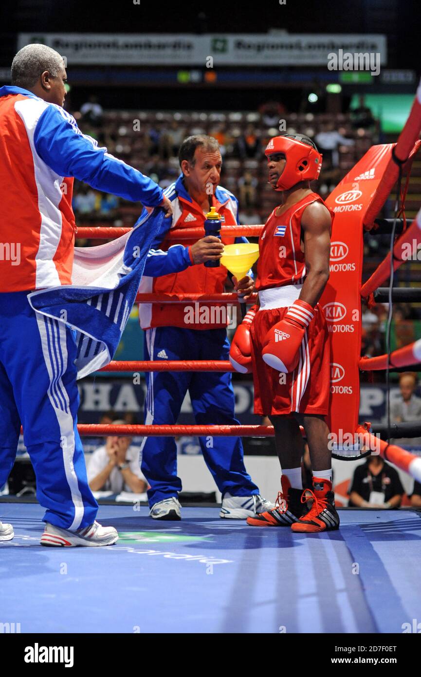 Cuban boxer hi-res stock photography and images - Alamy