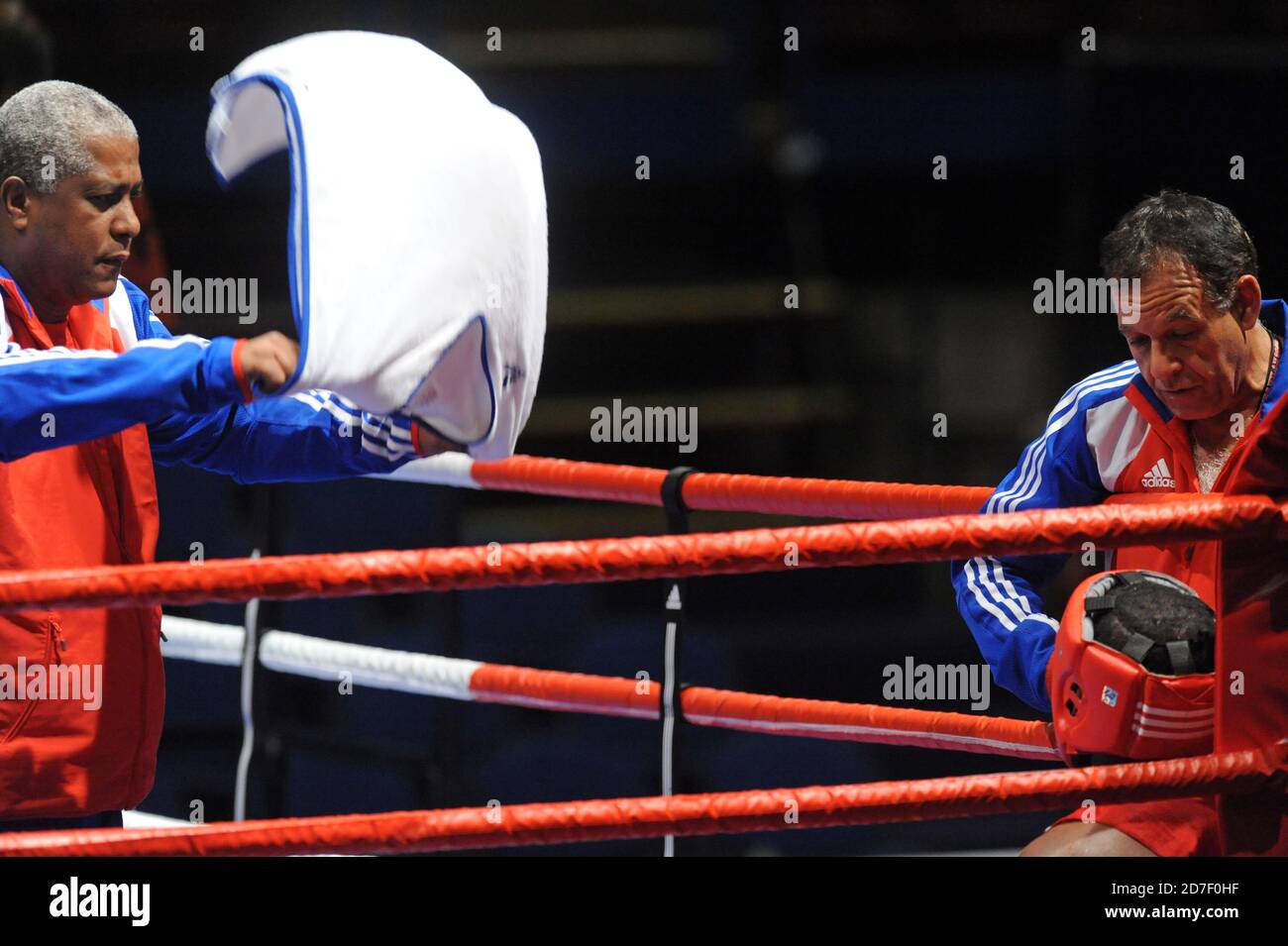 Cuba boxing ring hi-res stock photography and images - Alamy