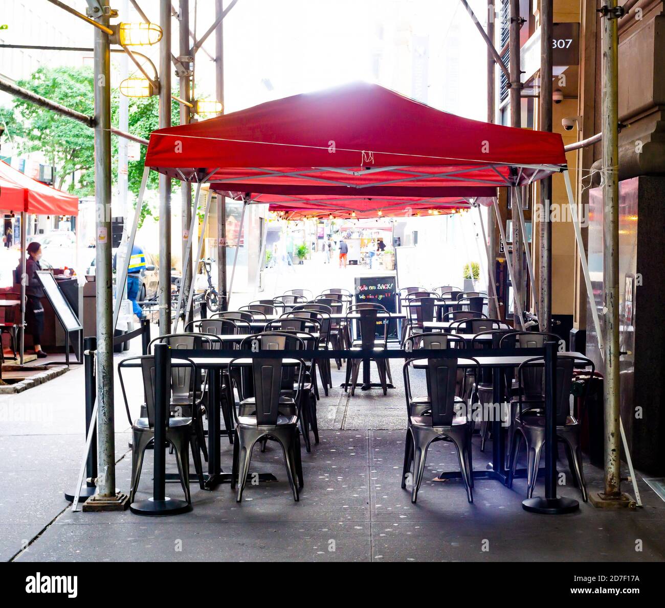 Nomad restaurant new york hi-res stock photography and images - Alamy