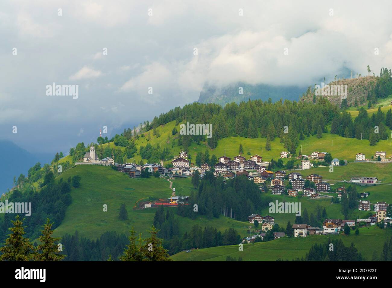 Selva di cadore hi-res stock photography and images - Alamy