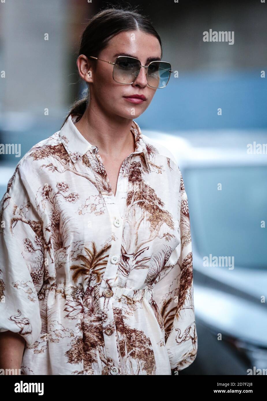 Sarah lou hi-res stock photography and images - Alamy