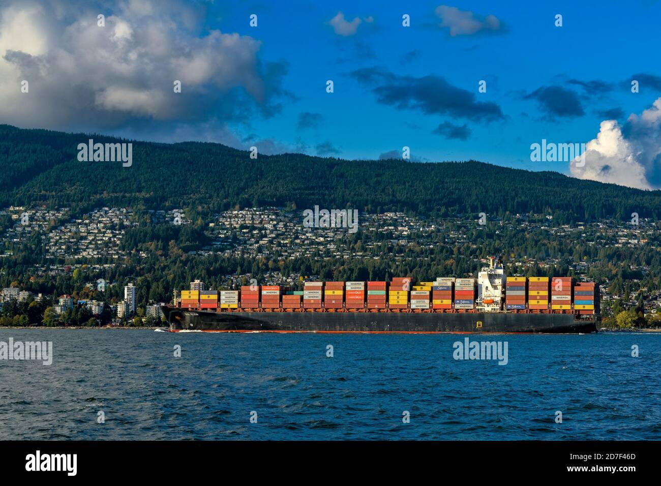 Fully laden Container ship, Vancouver, British Columbia, Canada Stock ...