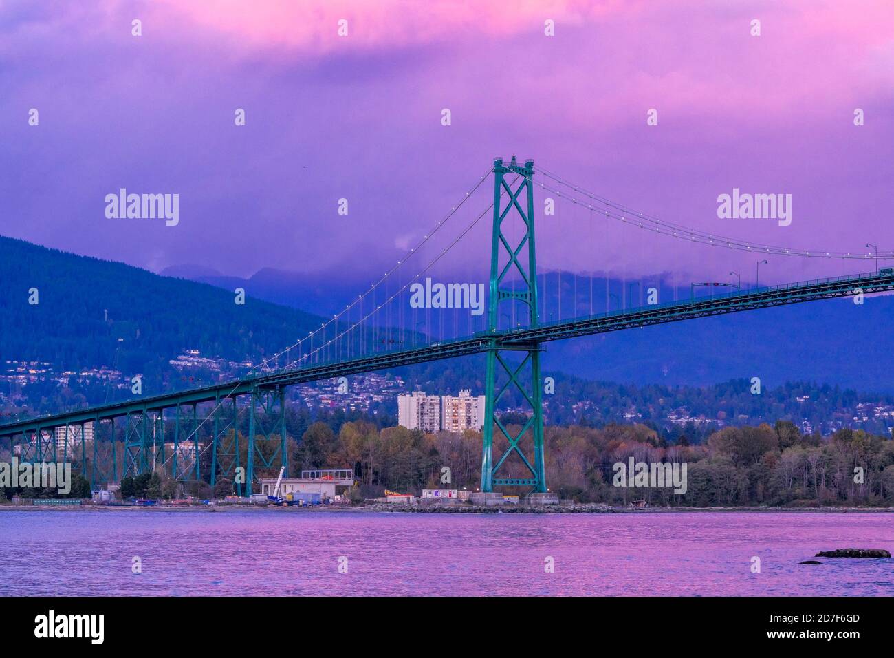 Lions Gate Bridge, Vancouver, British Columbia, Canada Stock Photo - Alamy