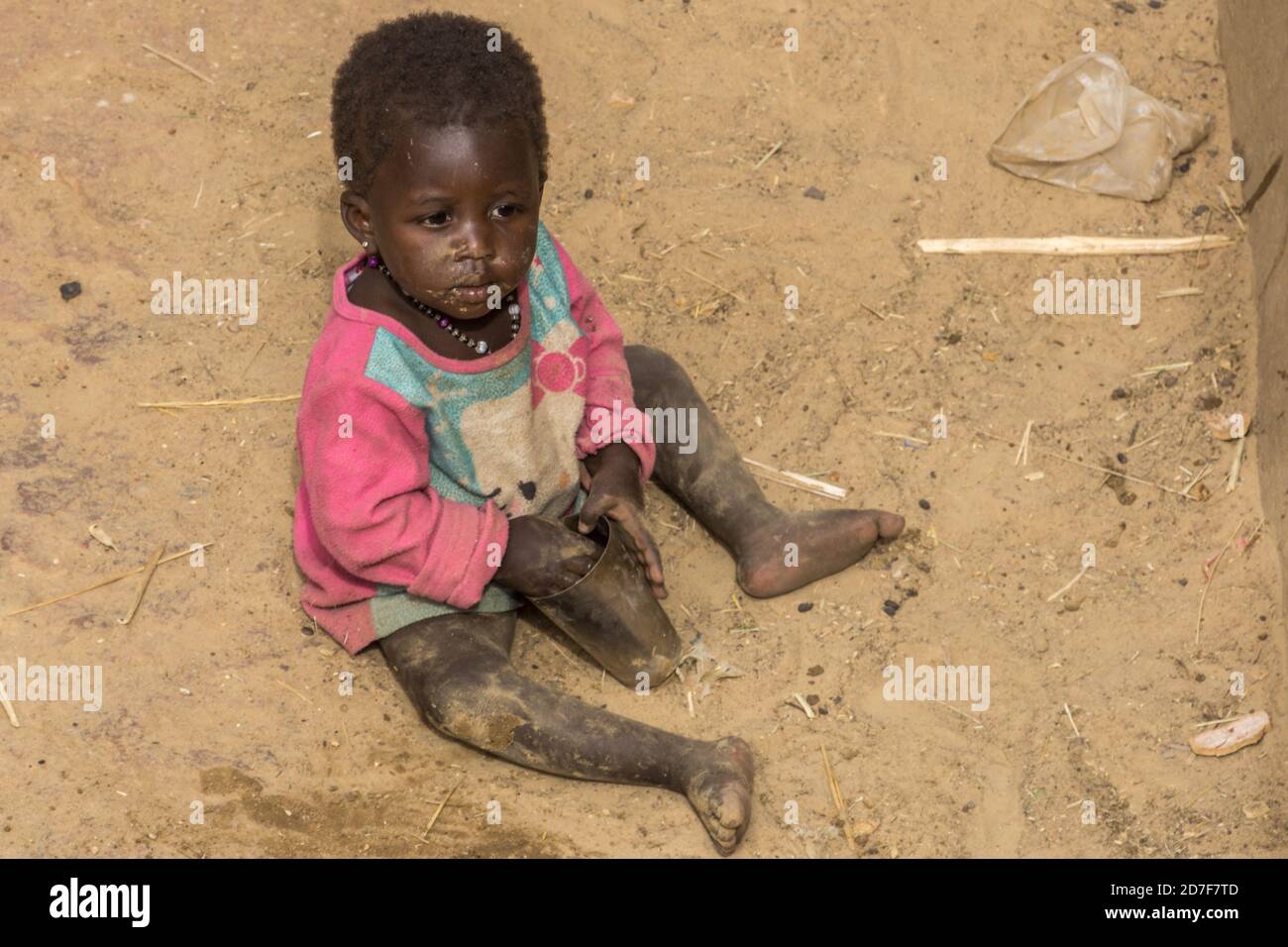 Poor boy smiling portrait black hi-res stock photography and images - Alamy