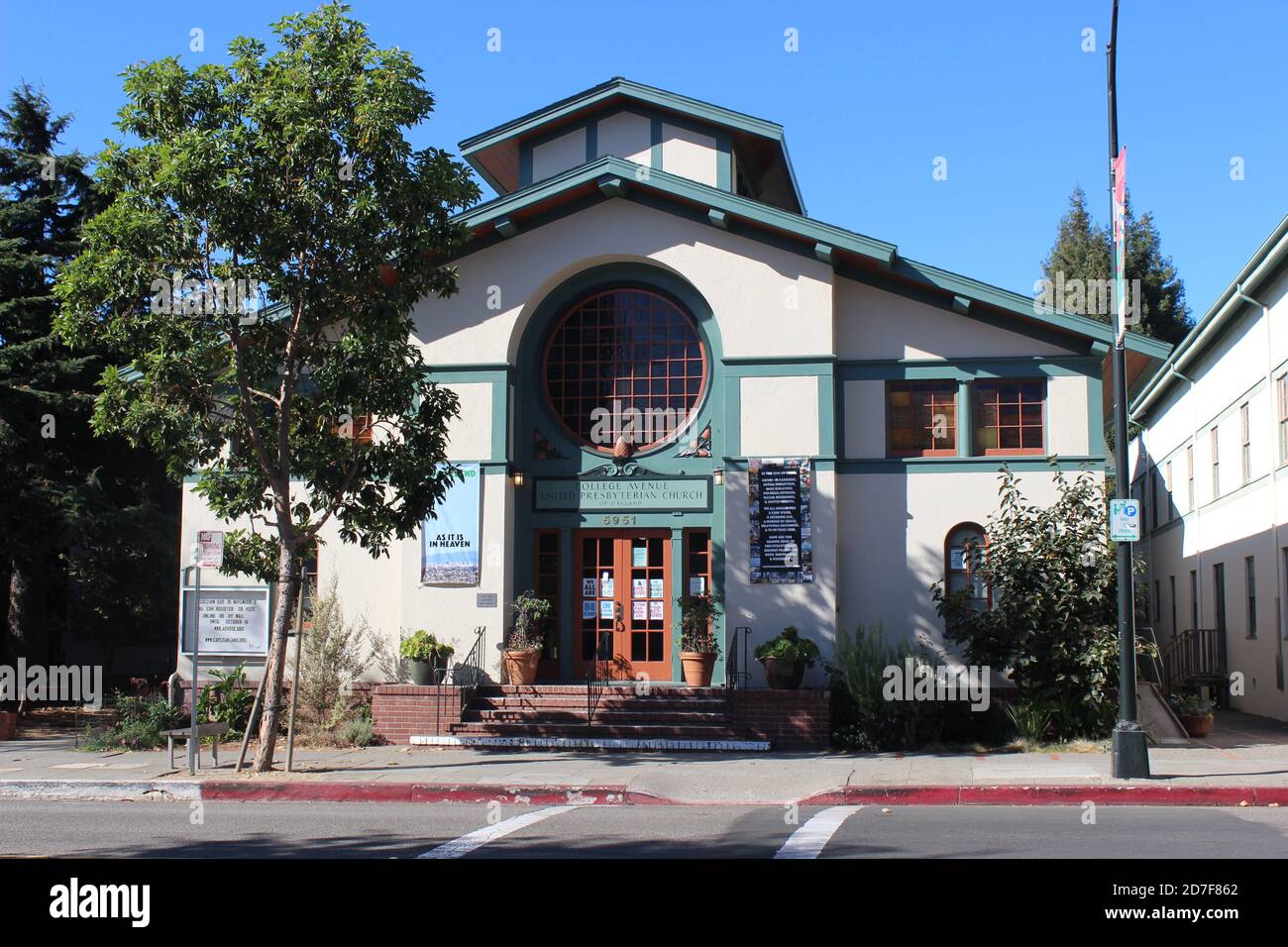 College Avenue Presbyterian Church, designed by Julia Morgan in 1917 ...