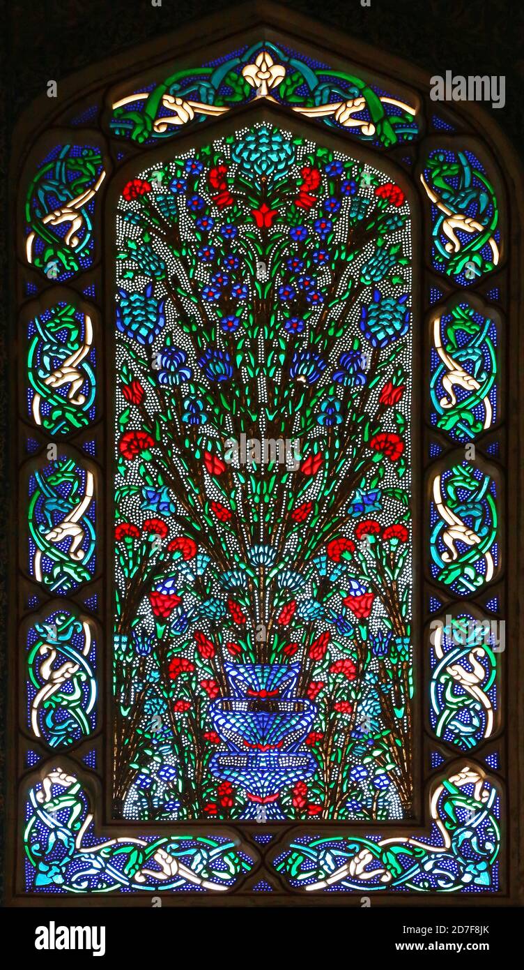 Turkish stained glass window hi-res stock photography and images - Alamy