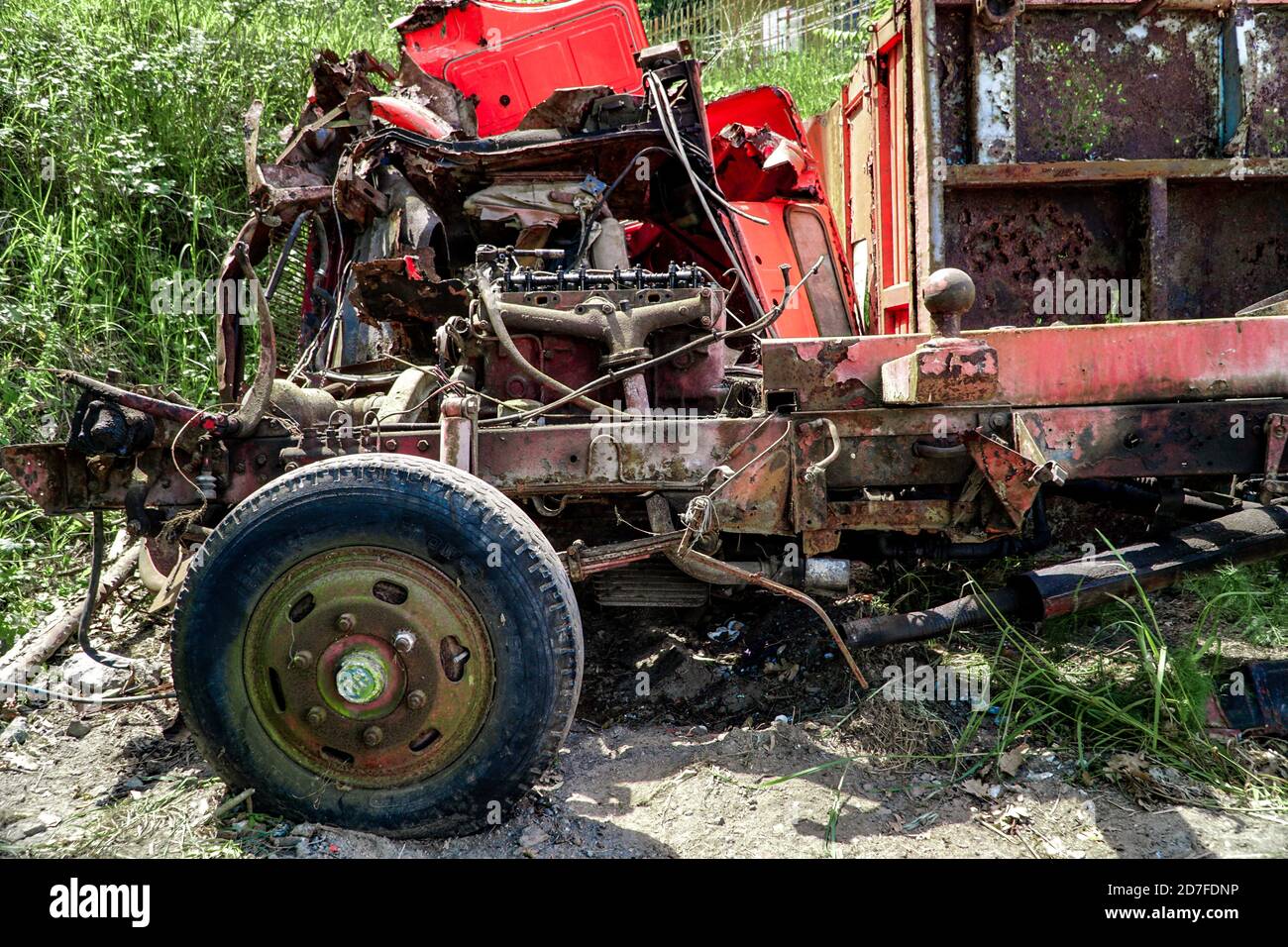 old van truck destroyed by weather and time Stock Photo - Alamy
