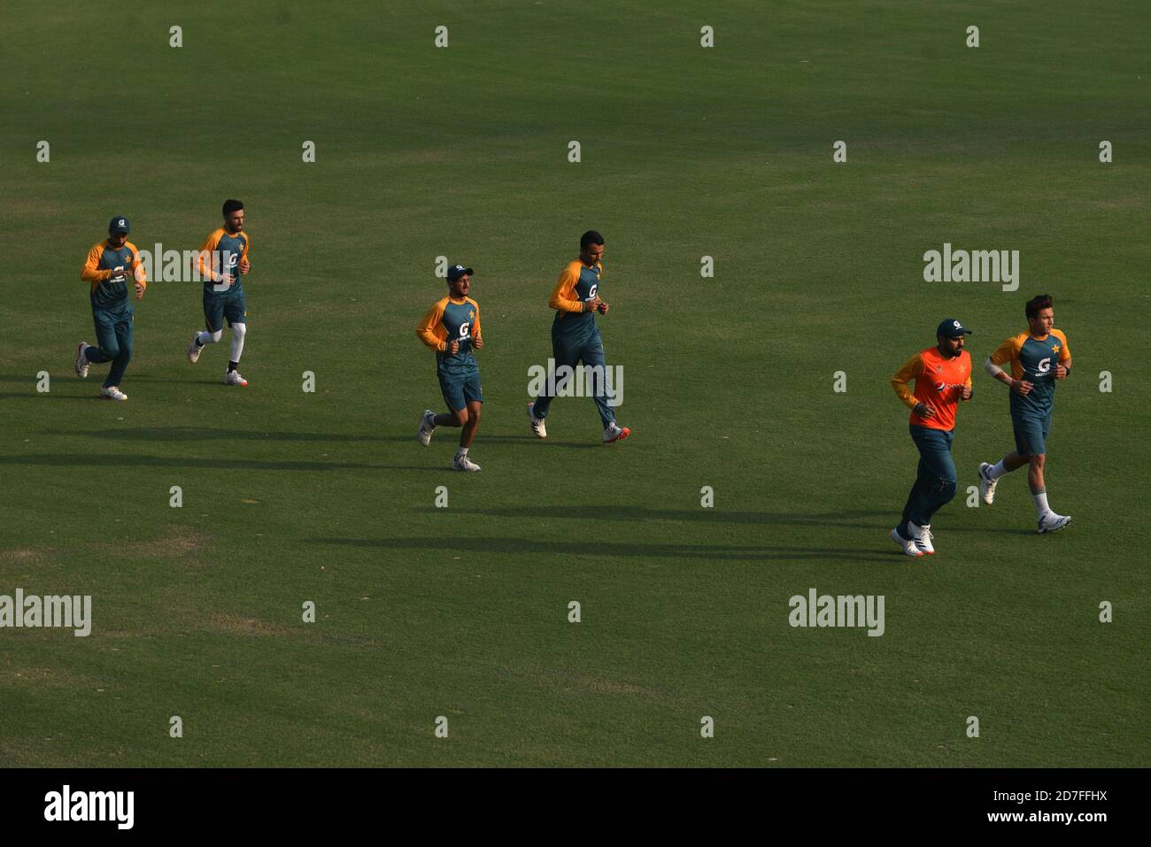 Lahore, Pakistan. 22nd Oct, 2020. Pakistani players of International ...