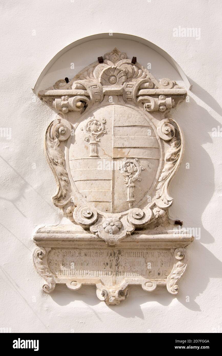 15th century coat of arms hi-res stock photography and images - Alamy