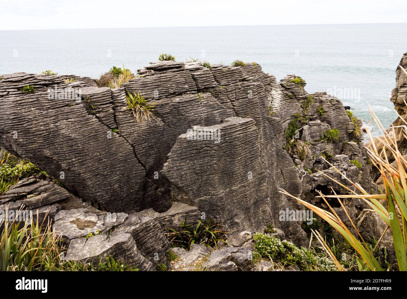 Inlets and beaches hi-res stock photography and images - Alamy