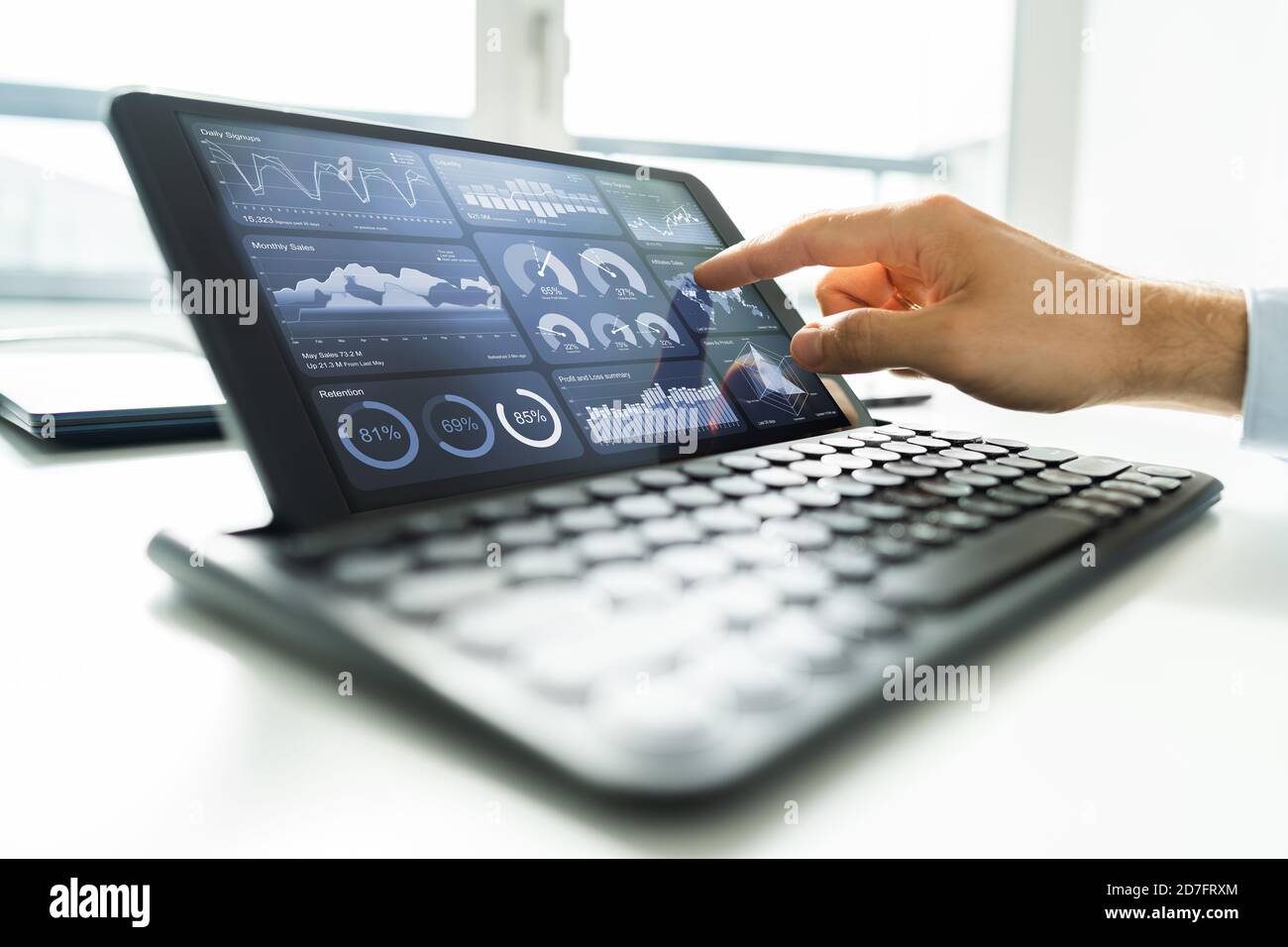 Marketing chart graphs hi-res stock photography and images - Alamy
