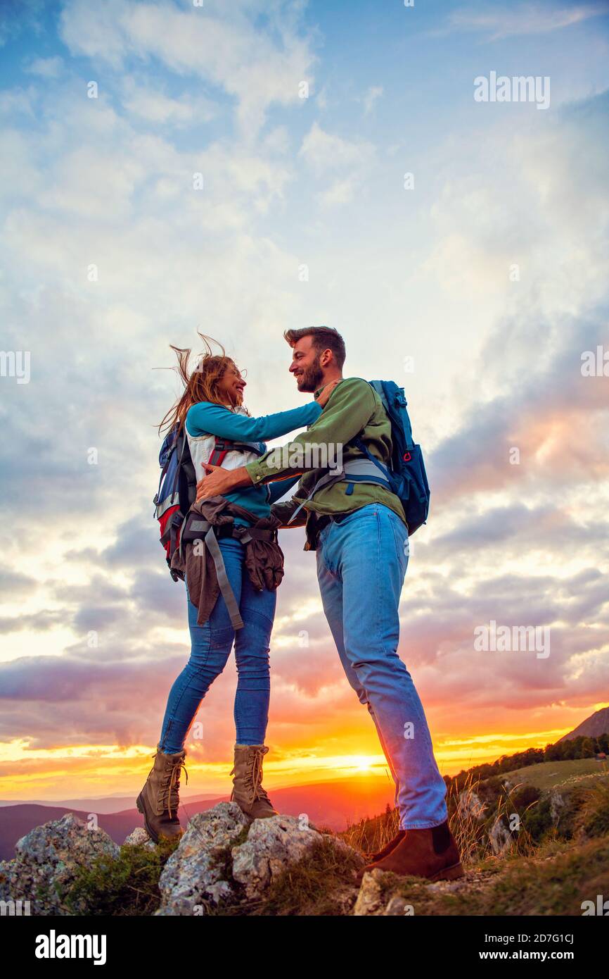 Couple enjoy breathtaking view hi-res stock photography and images - Alamy