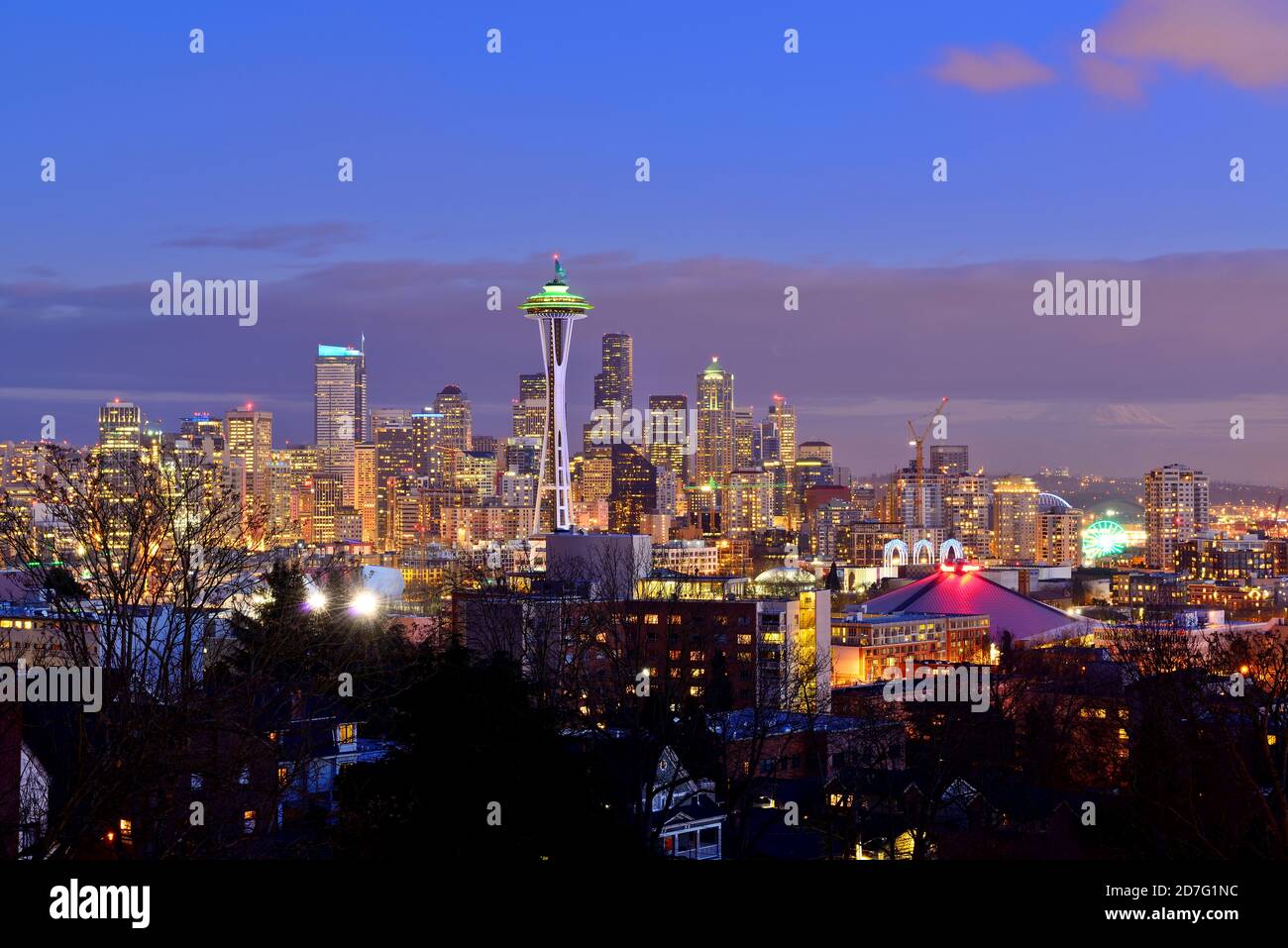 Seattle Skyline at Twilight Stock Photo - Alamy