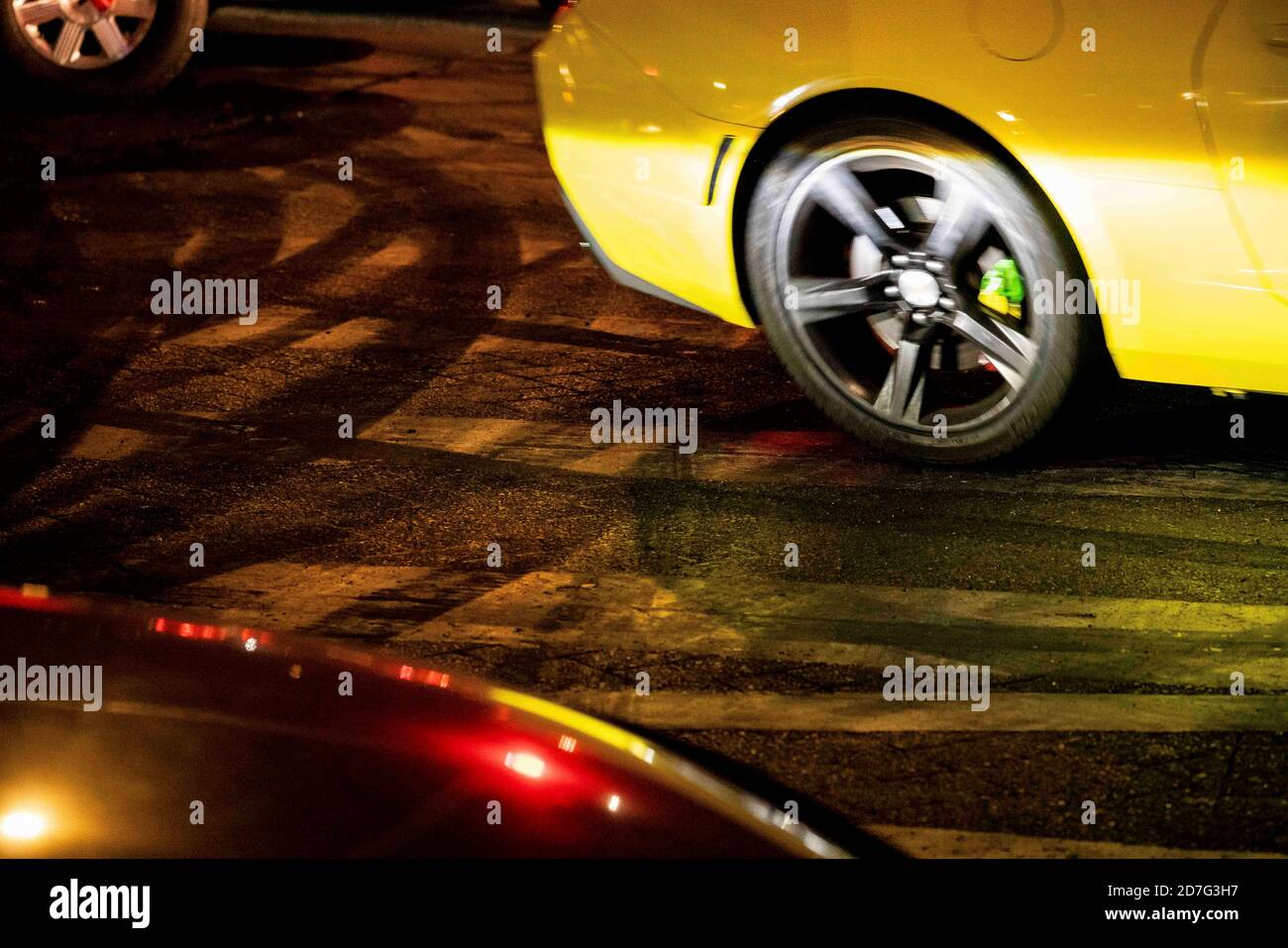 Doing up cars hi-res stock photography and images - Alamy