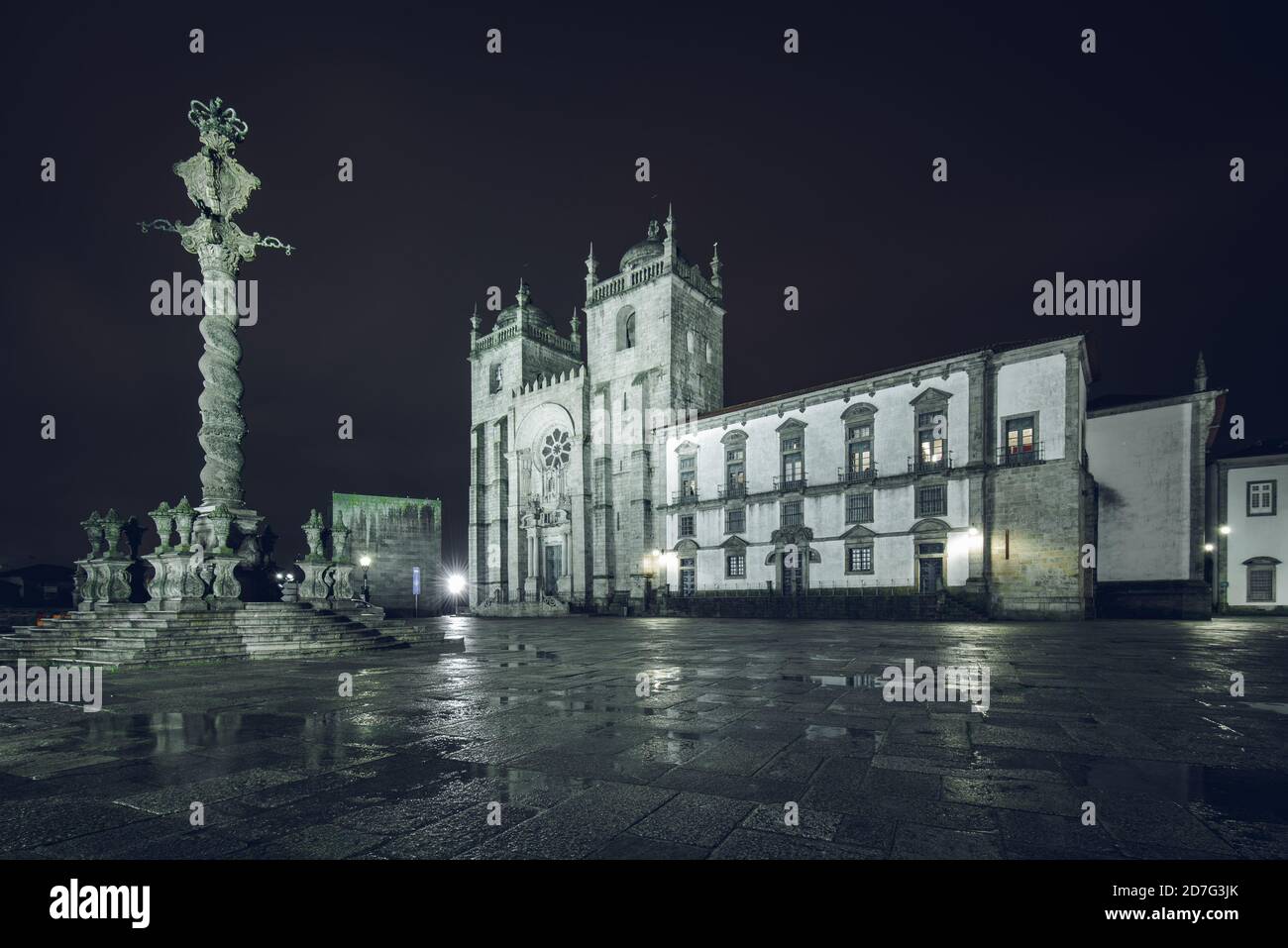 Se cathedral church built in hi-res stock photography and images - Alamy