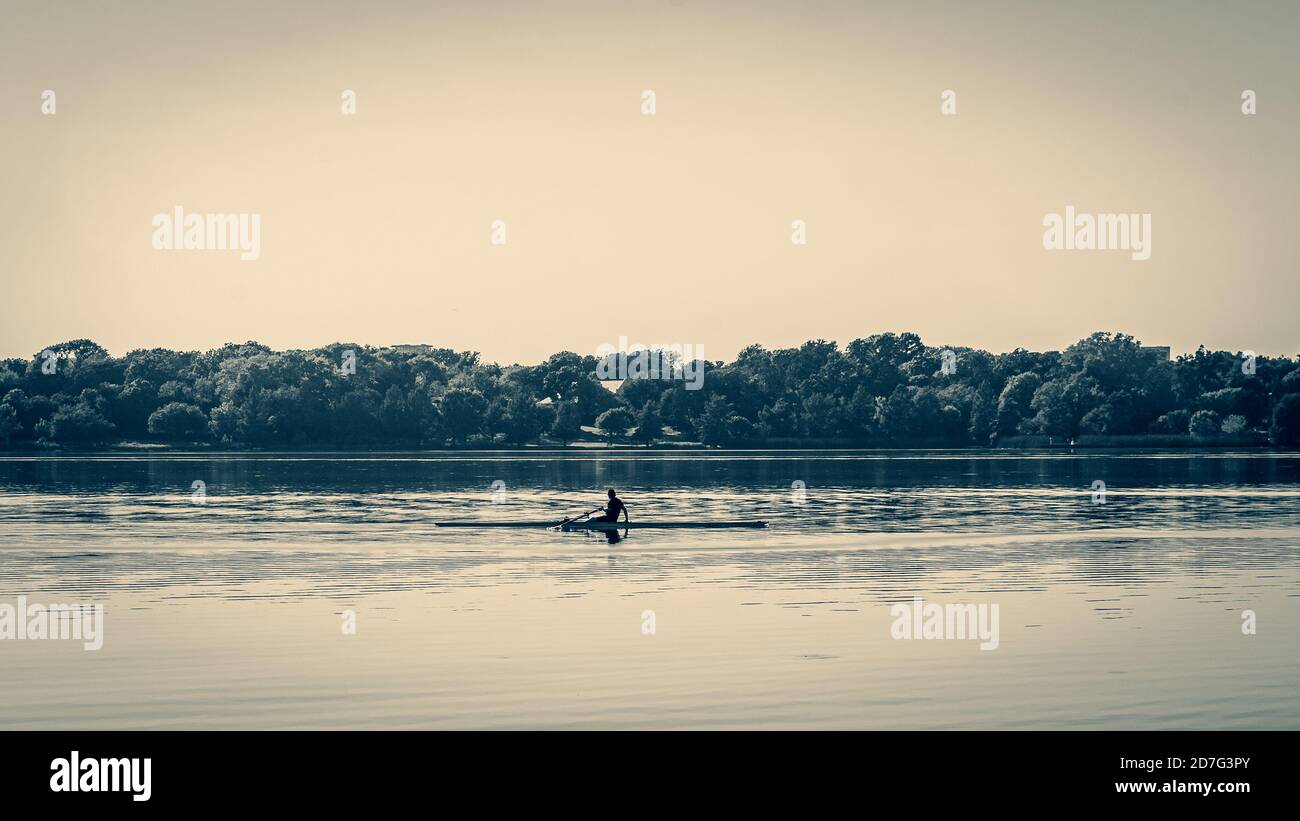 Sculler hi-res stock photography and images - Alamy