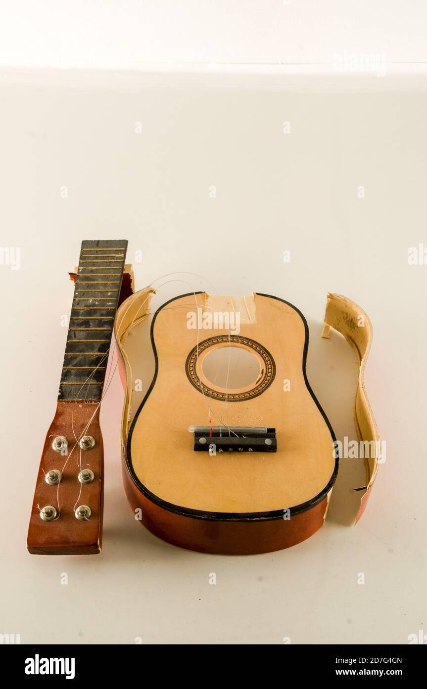 Vertical shot classic guitar hi-res stock photography and images - Alamy