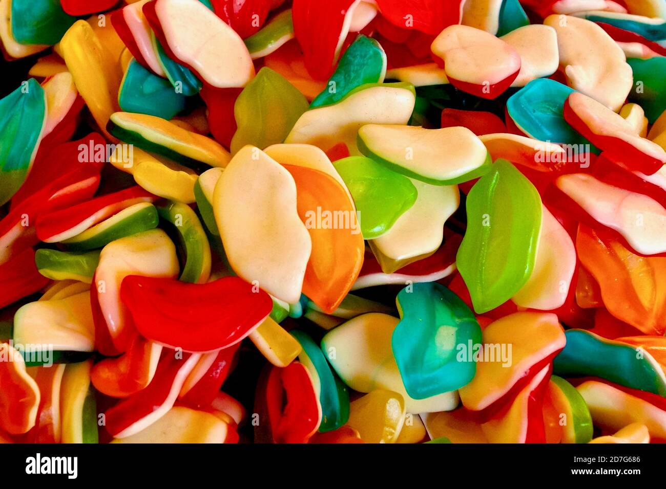 Orange coloured sweets hi-res stock photography and images - Alamy