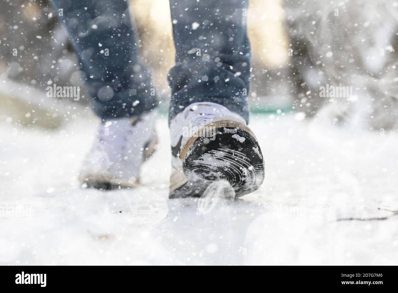 A family walk through mist hi-res stock photography and images - Alamy