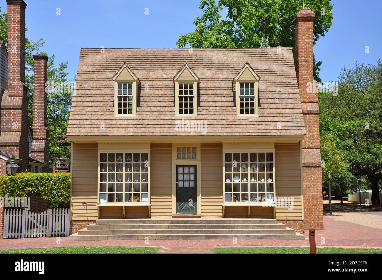 Pitt store hi-res stock photography and images - Alamy