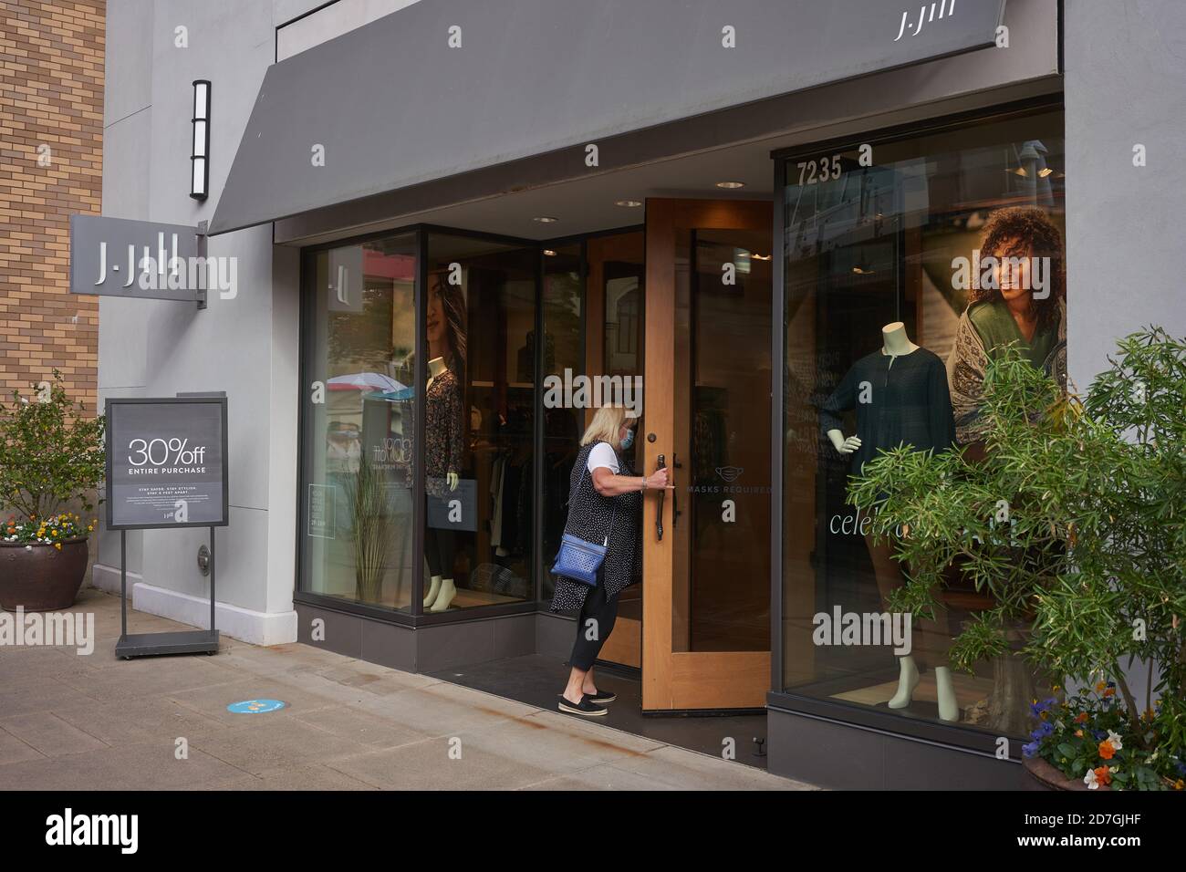 J jill hi-res stock photography and images - Alamy