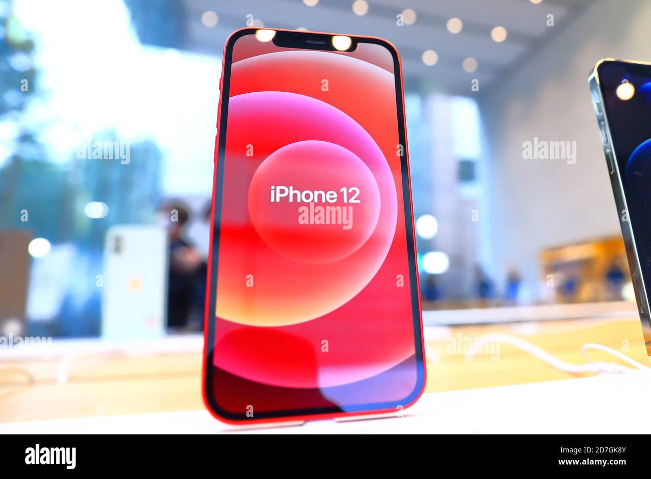 Iphone 12 series hi-res stock photography and images - Alamy