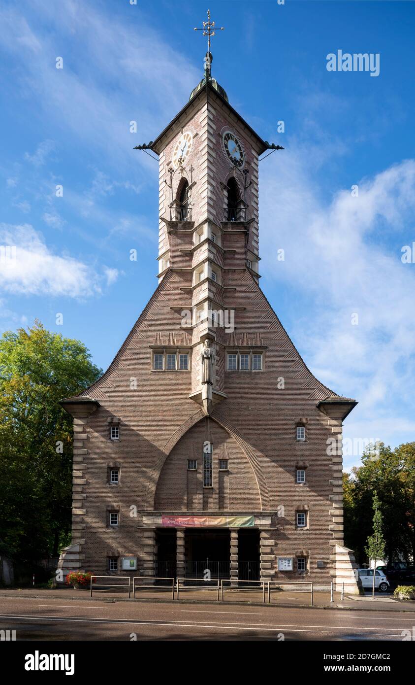 Ulm, Martin-Luther-Kirche, 1926-1928 von Theodor Veil erbaut, Ansicht ...