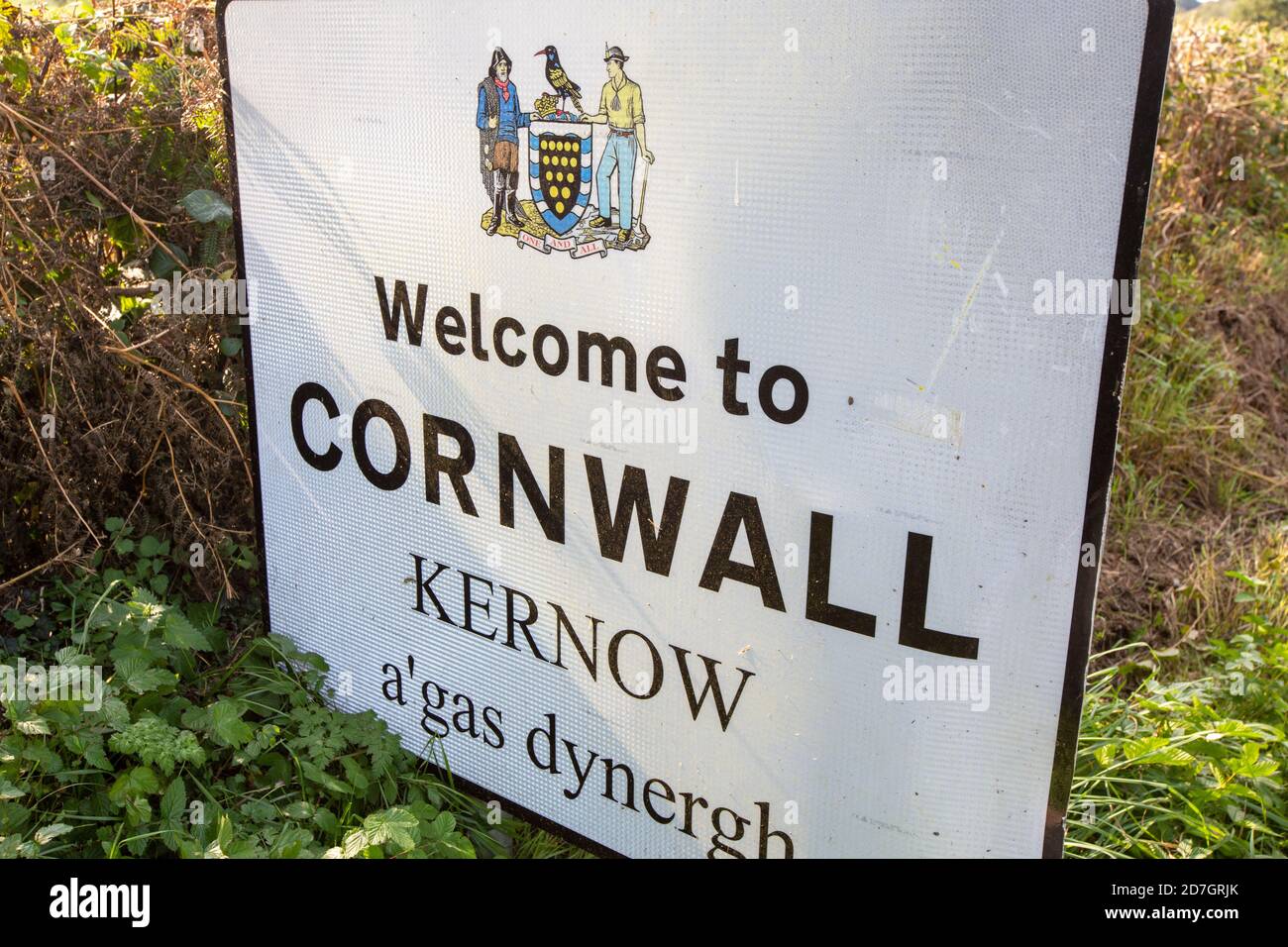 The Cornwall boundary by the river Tamar, UK Stock Photo - Alamy
