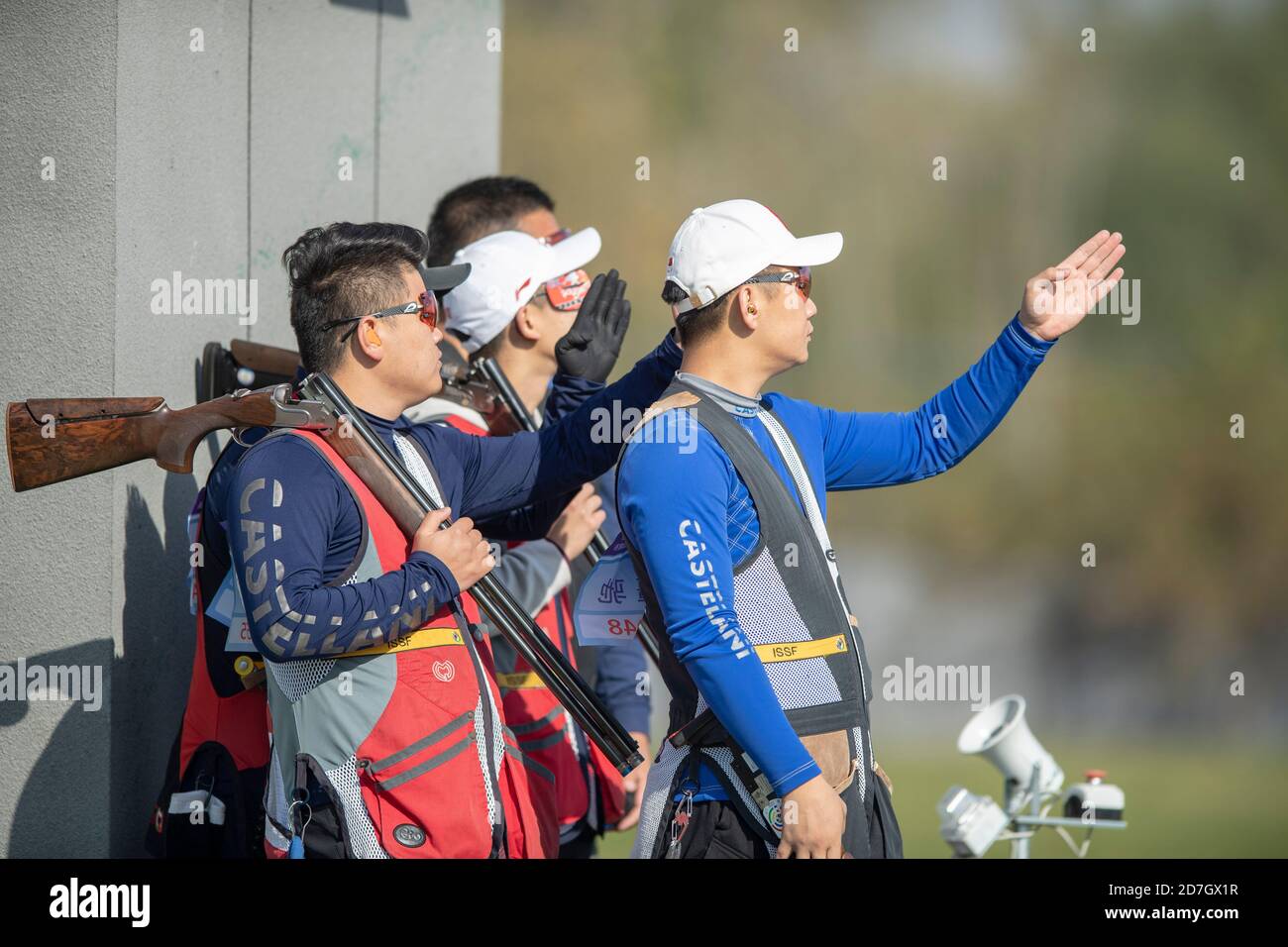 Mens shotgun hi-res stock photography and images - Alamy