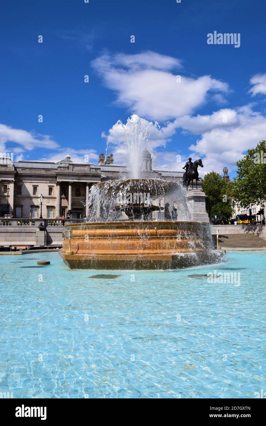 Fountain on Trafalgar Square, London Stock Photo - Alamy