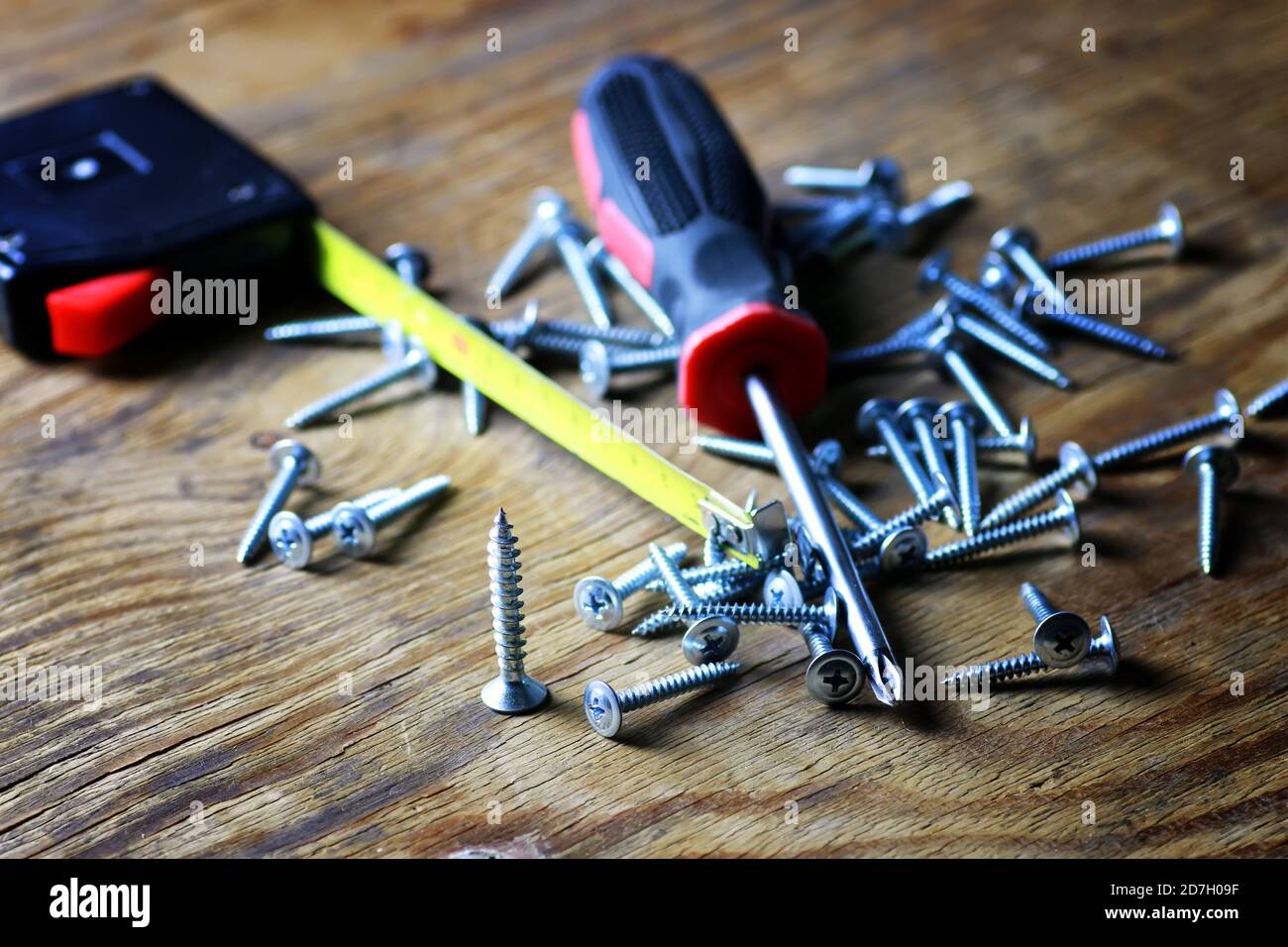 screws and screwdriver stack Stock Photo - Alamy