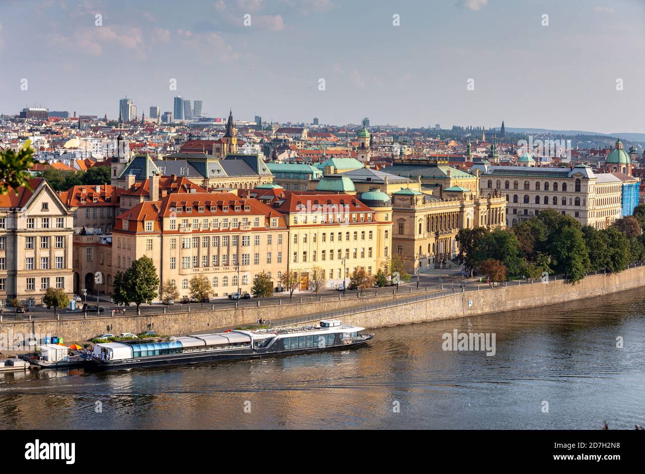 Prague skyline panorama hi-res stock photography and images - Alamy