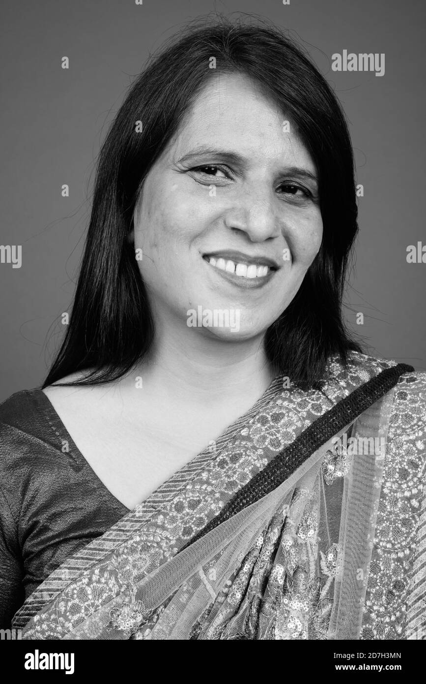 Mature Indian Woman Wearing Sari Indian Traditional Clothes Stock Photo