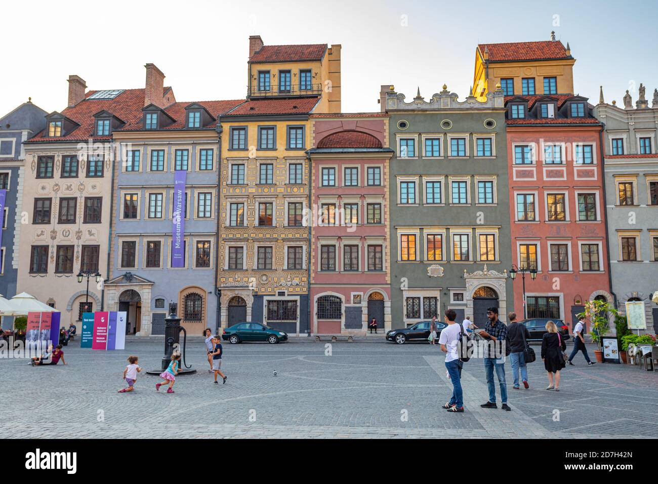 Old Town Market Square in Warsaw, Poland Stock Photo - Alamy
